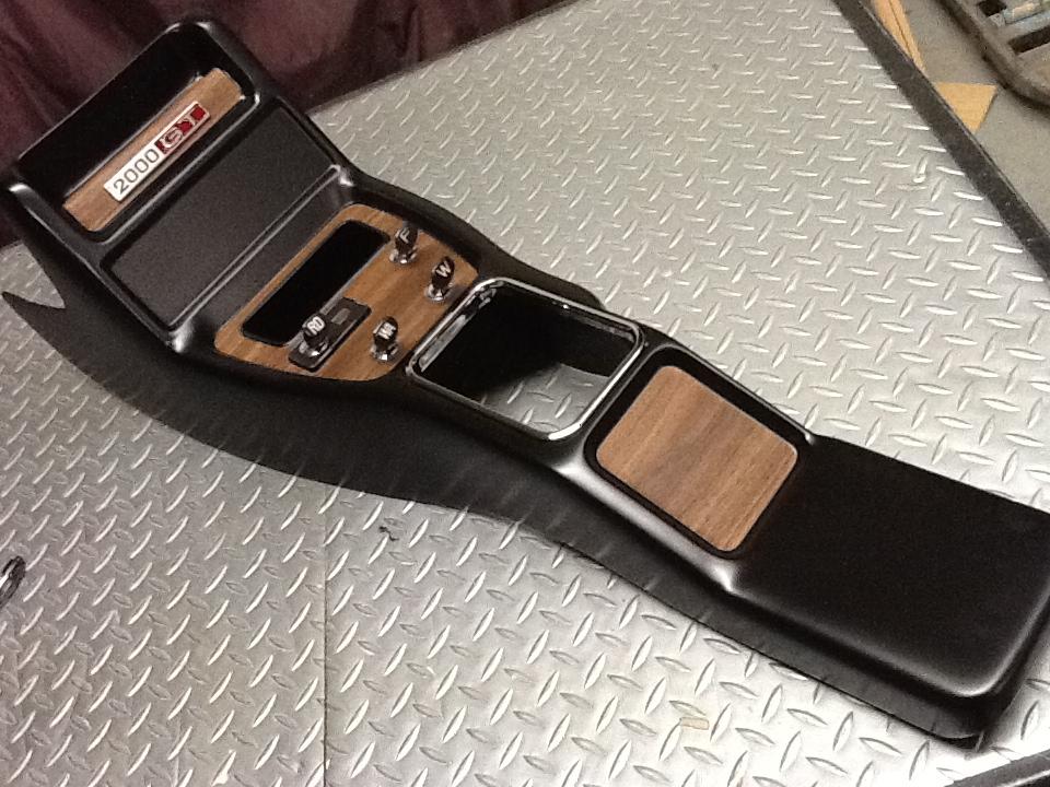 09 Racing Hakosuka-Style Center Console Conversion for Nissan Sunny Tr ...