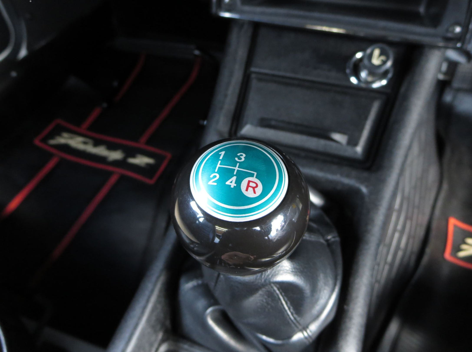 4-Speed Shift Knob Black w/ Green Pattern for Vintage Japanese Cars ...
