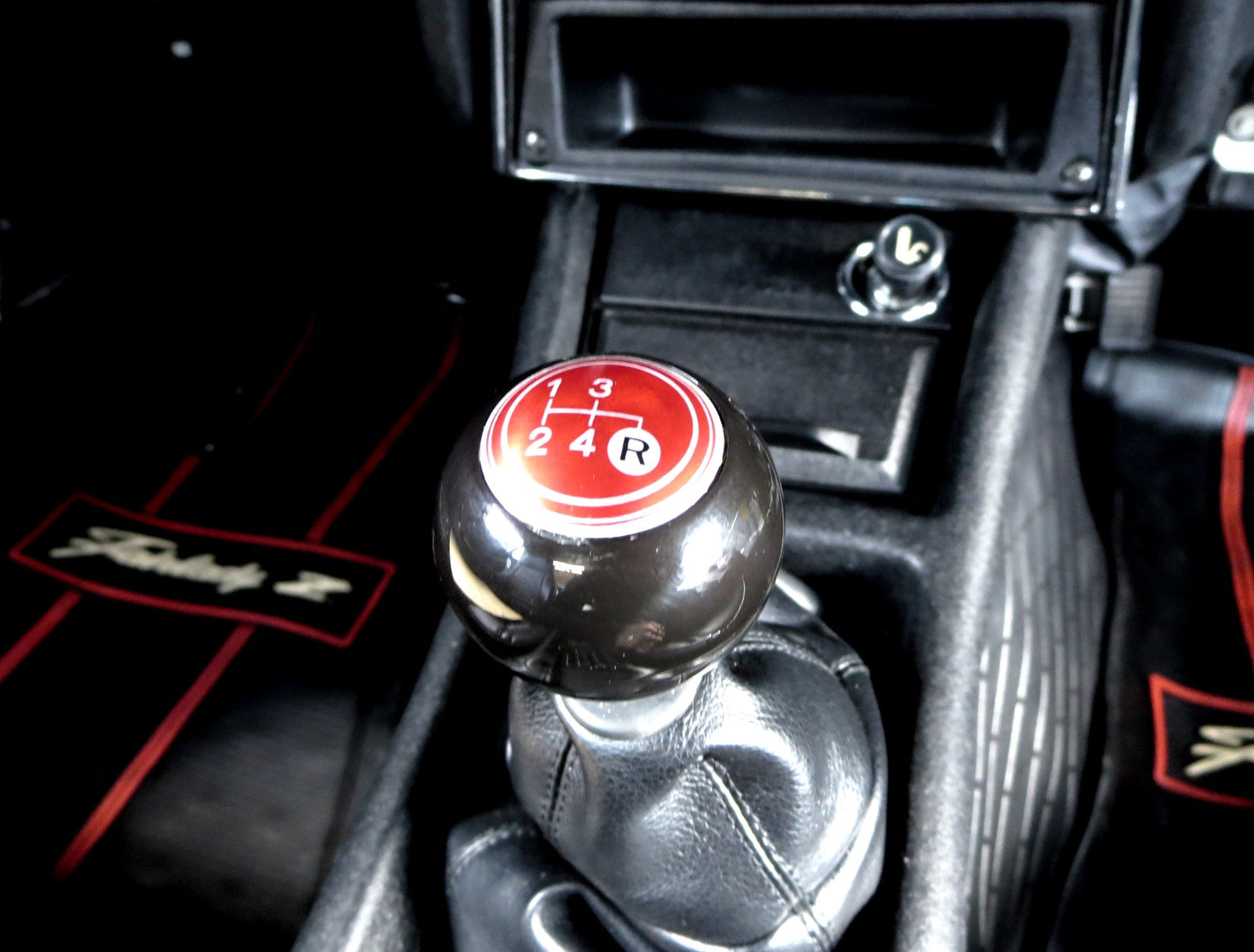 4-Speed Shift Knob Black w/ Red Pattern for Vintage Japanese Cars – JDM ...