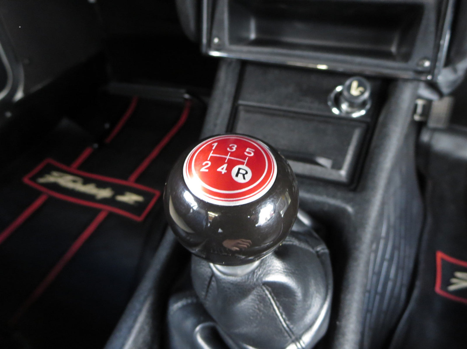 5-Speed Shift Knob Black w/ Red Pattern for Vintage Japanese Cars – JDM ...