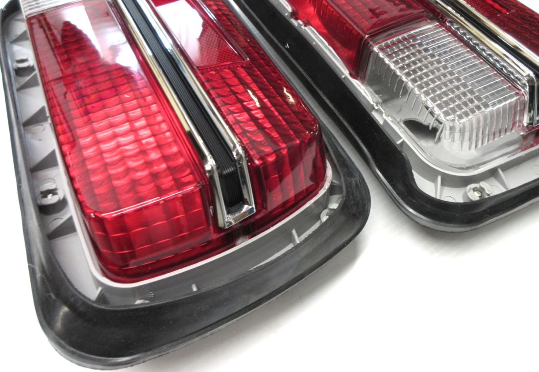 (Limited) Reproduction US-Spec Tail Light Set for Datsun 240Z – JDM CAR ...